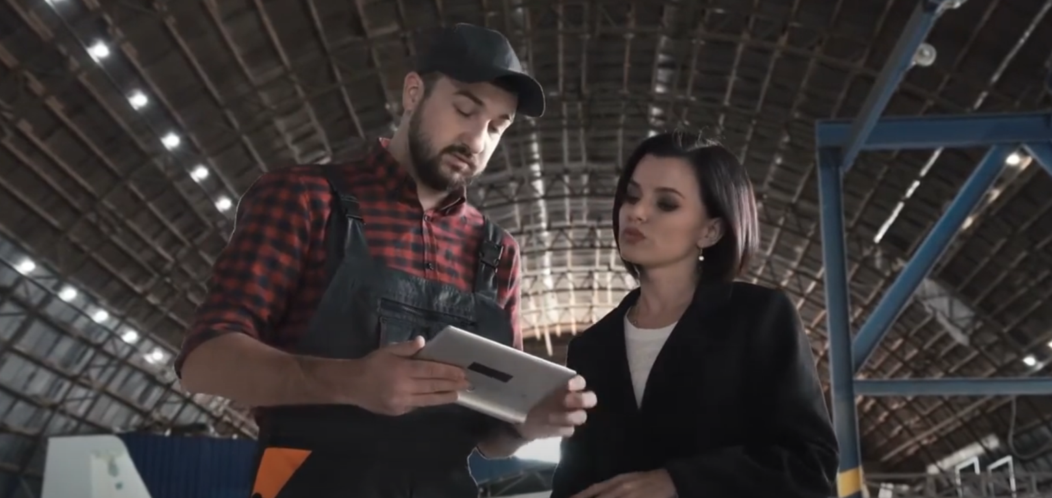 Climate Controlled Hangar For Collectible Air Planes | Airplane Exhibits